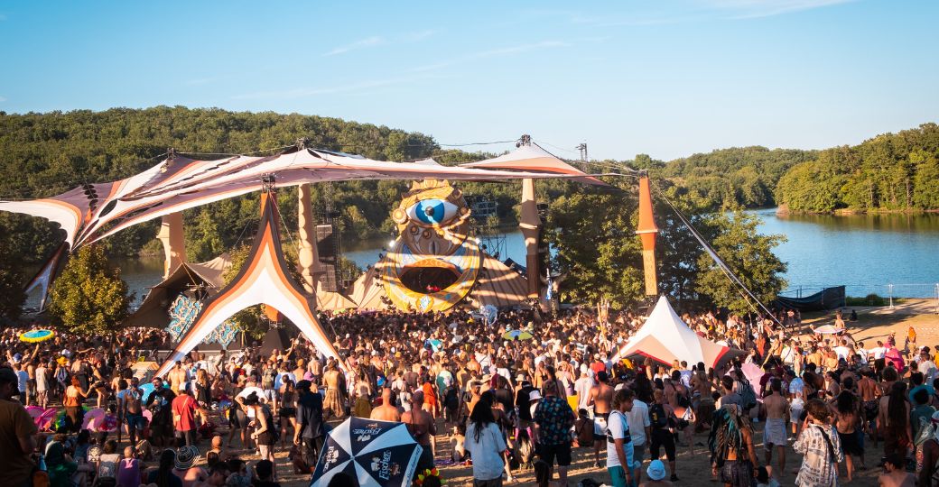 Hadra Trance Festival 2022, le paradis se situe en Auvergne - Tous les ...