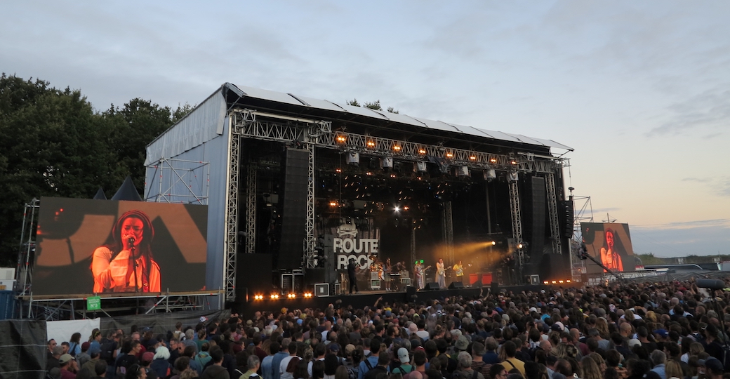 La Route du Rock 2022 : entre riffs, chenille et galette saucisse très ...
